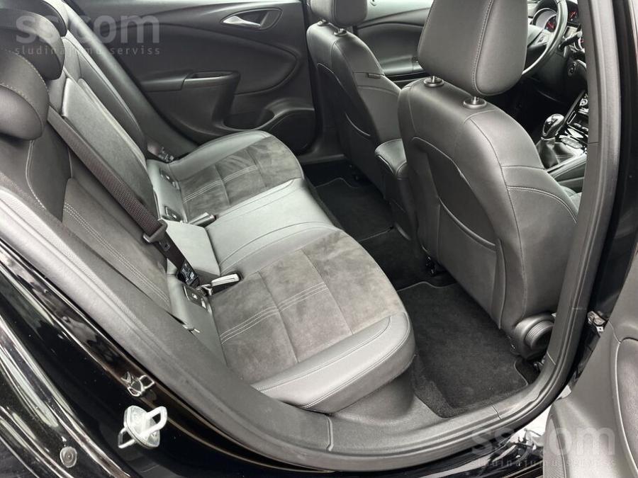 Black Opel Astra 2022 in Riga, with an engine capacity of 1.50 L and mileage of 192 thousand km for 7390 €, photo 26 on AUTOMOTO.COM.LV