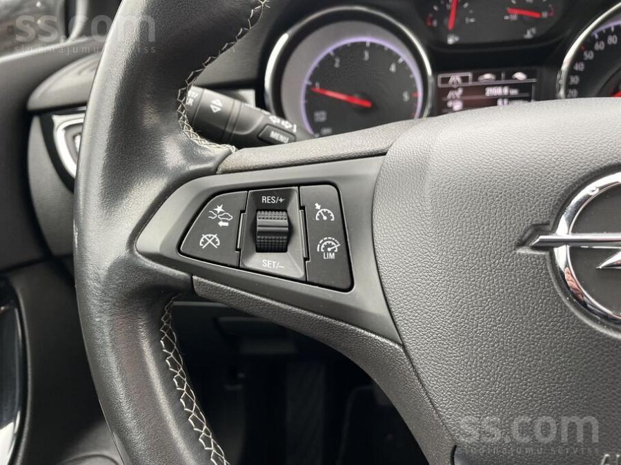 Black Opel Astra 2022 in Riga, with an engine capacity of 1.50 L and mileage of 192 thousand km for 7390 €, photo 36 on AUTOMOTO.COM.LV