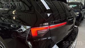 Black Opel Astra 2022 in Riga, with an engine capacity of 1.60 L and mileage of 76 thousand km for 18900 €, photo 10 on AUTOMOTO.COM.LV