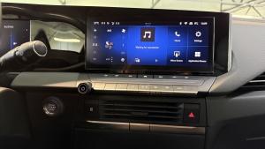 Melns Opel Astra 2022 Rīga, ar dzinēja tilpumu 1.60 L un nobraukumu 76 tūkst. km par 18900 €, foto 20 vietnē AUTOMOTO.COM.LV