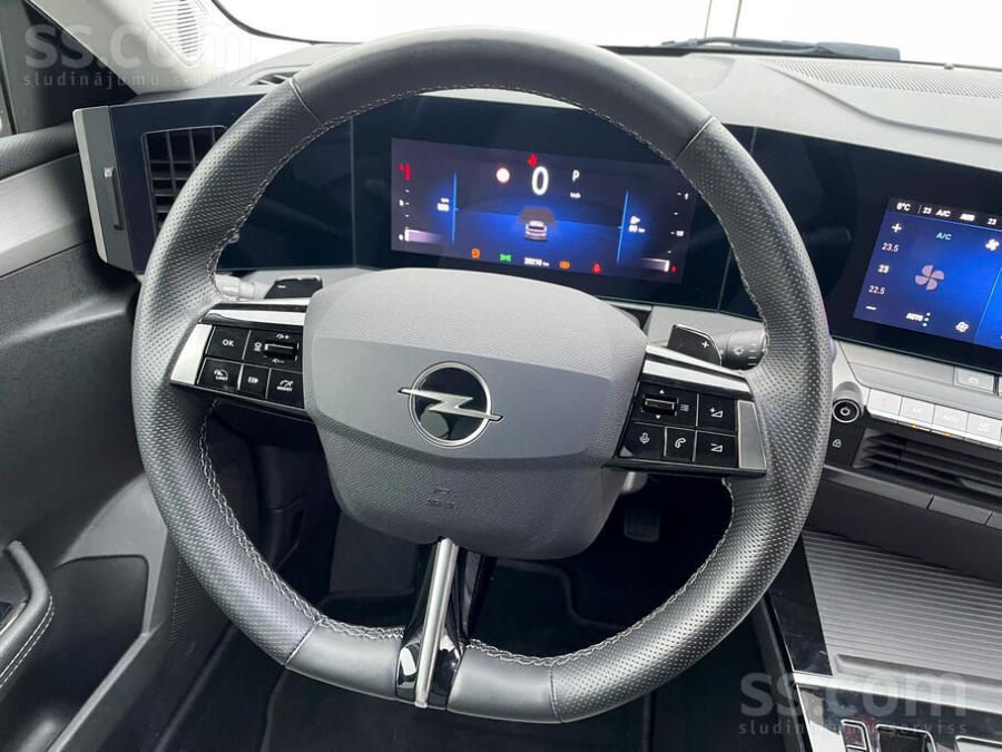 Melns Opel Astra 2023 Rīga, ar dzinēja tilpumu 1.50 L un nobraukumu 20 tūkst. km par 15900 €, foto 17 vietnē AUTOMOTO.COM.LV