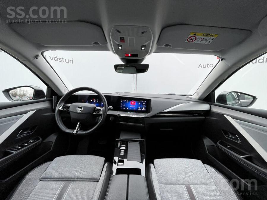 Melns Opel Astra 2023 Rīga, ar dzinēja tilpumu 1.50 L un nobraukumu 20 tūkst. km par 15900 €, foto 18 vietnē AUTOMOTO.COM.LV