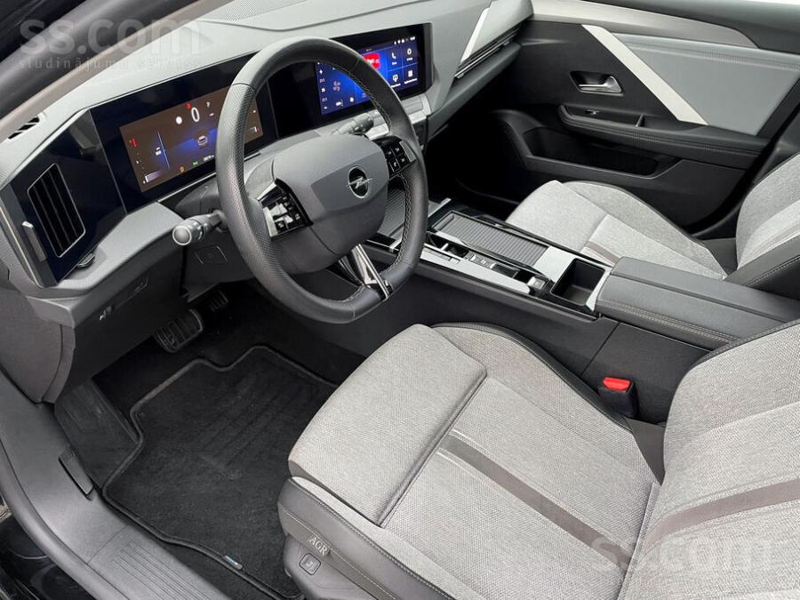 Melns Opel Astra 2023 Rīga, ar dzinēja tilpumu 1.50 L un nobraukumu 20 tūkst. km par 15900 €, foto 19 vietnē AUTOMOTO.COM.LV