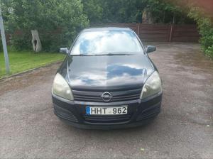 Melns Opel Astra 2005 Kaišiadorys, ar dzinēja tilpumu 1.91 L un nobraukumu 300 tūkst. km par 600 €, foto 3 vietnē AUTOMOTO.COM.LV