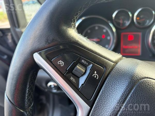 Melns Opel Astra 2011 Rīga, ar dzinēja tilpumu 1.70 L un nobraukumu 0 tūkst. km par 949 €, foto 10 vietnē AUTOMOTO.COM.LV