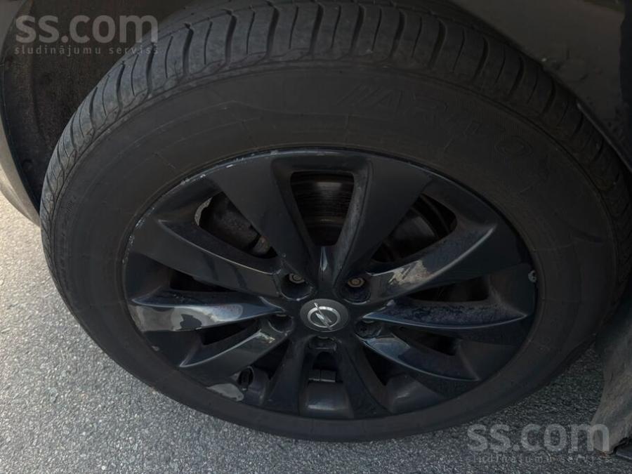 Black Opel Astra 2011 in Riga, with an engine capacity of 1.70 L and mileage of 0 thousand km for 949 €, photo 14 on AUTOMOTO.COM.LV