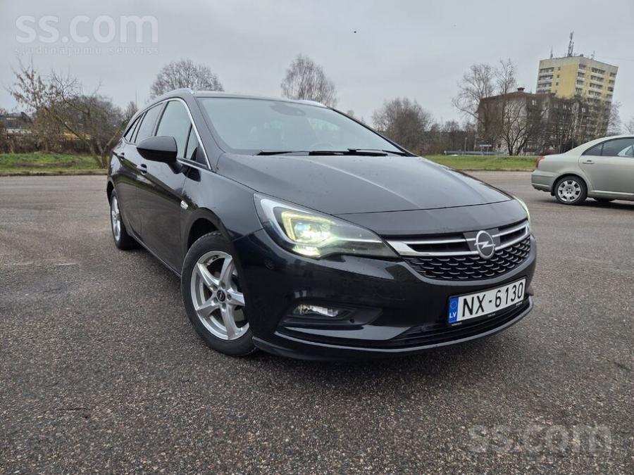 Black Opel Astra 2019 in Riga, with an engine capacity of 2.00 L and mileage of 190 thousand km for 9500 €, photo 1 on AUTOMOTO.COM.LV