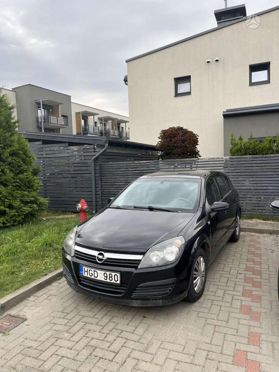 Melns Opel Astra 2006 Viļņa, ar dzinēja tilpumu 1.69 L un nobraukumu 240 tūkst. km par 2500 €, foto 1 vietnē AUTOMOTO.COM.LV