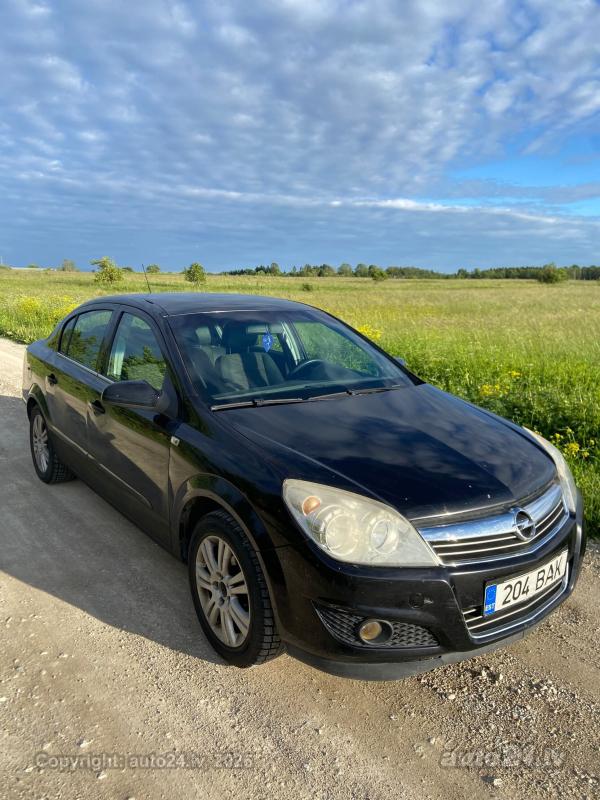 Melns Opel Astra 2008 Tallina, ar dzinēja tilpumu 1.60 L un nobraukumu 197 tūkst. km par 2400 €, foto 1 vietnē AUTOMOTO.COM.LV