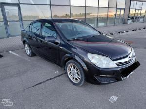 Melns Opel Astra 2008 Panevēža, ar dzinēja tilpumu 1.70 L un nobraukumu 355 tūkst. km par 950 €, foto  vietnē AUTOMOTO.COM.LV