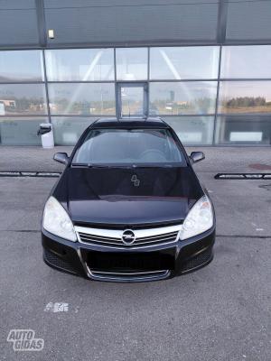Melns Opel Astra 2008 Panevēža, ar dzinēja tilpumu 1.70 L un nobraukumu 355 tūkst. km par 950 €, foto 3 vietnē AUTOMOTO.COM.LV