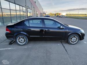 Melns Opel Astra 2008 Panevēža, ar dzinēja tilpumu 1.70 L un nobraukumu 355 tūkst. km par 950 €, foto 8 vietnē AUTOMOTO.COM.LV