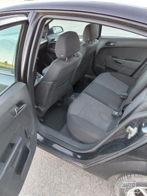 Melns Opel Astra 2008 Panevēža, ar dzinēja tilpumu 1.70 L un nobraukumu 355 tūkst. km par 950 €, foto 13 vietnē AUTOMOTO.COM.LV