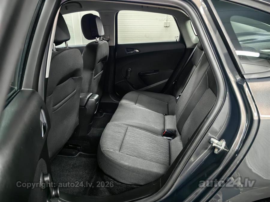 Melns Opel Astra 2013 Viljandi, ar dzinēja tilpumu 1.40 L un nobraukumu 134 tūkst. km par 5490 €, foto 8 vietnē AUTOMOTO.COM.LV