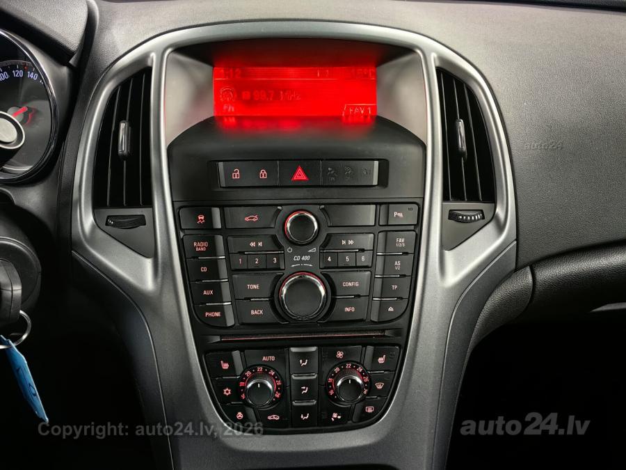 Melns Opel Astra 2013 Viljandi, ar dzinēja tilpumu 1.40 L un nobraukumu 134 tūkst. km par 5490 €, foto 9 vietnē AUTOMOTO.COM.LV