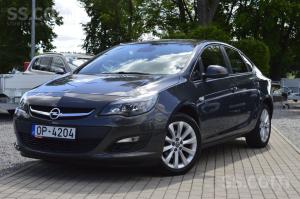 Melns Opel Astra 2013 Tukums, ar dzinēja tilpumu 1.60 L un nobraukumu 133 tūkst. km par 5595 €, foto  vietnē AUTOMOTO.COM.LV