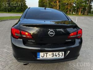 Melns Opel Astra 2014 Rīga, ar dzinēja tilpumu 1.40 L un nobraukumu 273 tūkst. km par 4299 €, foto 5 vietnē AUTOMOTO.COM.LV