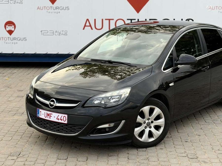 Melns Opel Astra 2014 Tauragė, ar dzinēja tilpumu 1.69 L un nobraukumu 208 tūkst. km par 3600 €, foto 3 vietnē AUTOMOTO.COM.LV