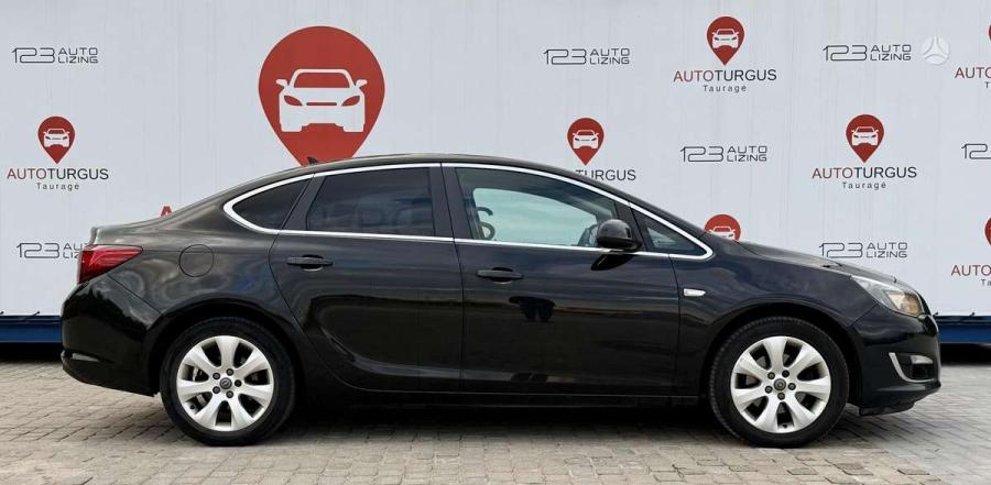 Melns Opel Astra 2014 Tauragė, ar dzinēja tilpumu 1.69 L un nobraukumu 208 tūkst. km par 3600 €, foto 13 vietnē AUTOMOTO.COM.LV
