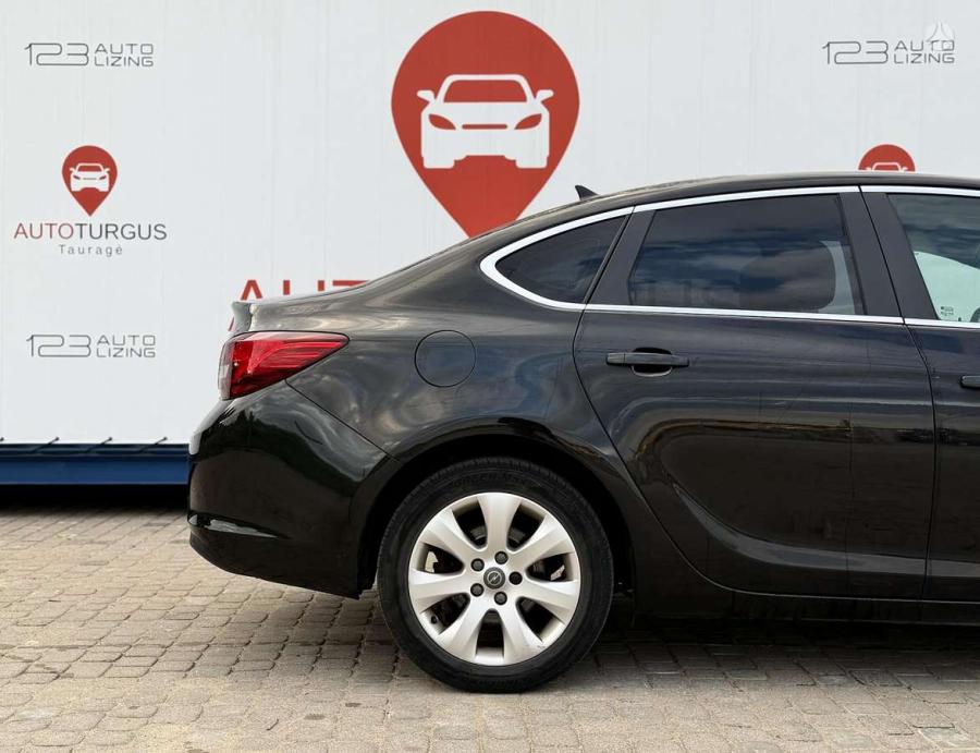 Melns Opel Astra 2014 Tauragė, ar dzinēja tilpumu 1.69 L un nobraukumu 208 tūkst. km par 3600 €, foto 14 vietnē AUTOMOTO.COM.LV