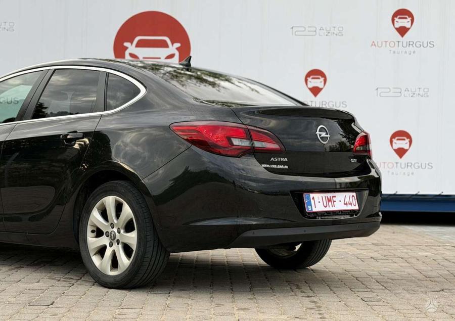 Melns Opel Astra 2014 Tauragė, ar dzinēja tilpumu 1.69 L un nobraukumu 208 tūkst. km par 3600 €, foto 28 vietnē AUTOMOTO.COM.LV