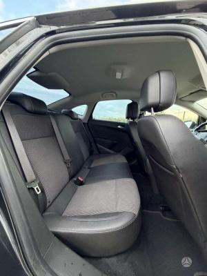 Melns Opel Astra 2014 Tauragė, ar dzinēja tilpumu 1.69 L un nobraukumu 208 tūkst. km par 3600 €, foto 37 vietnē AUTOMOTO.COM.LV