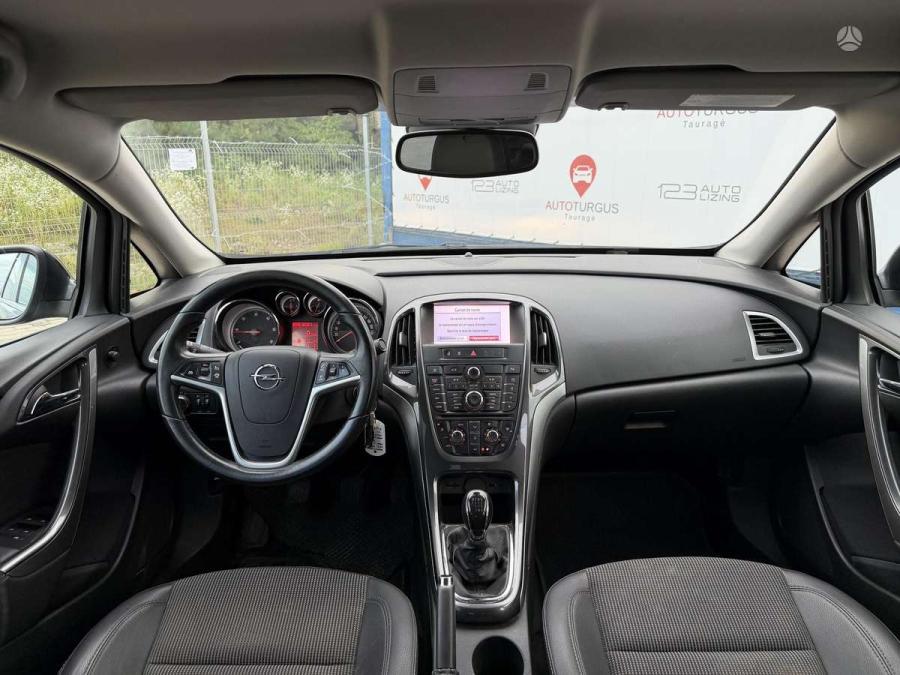 Melns Opel Astra 2014 Tauragė, ar dzinēja tilpumu 1.69 L un nobraukumu 208 tūkst. km par 3600 €, foto 41 vietnē AUTOMOTO.COM.LV