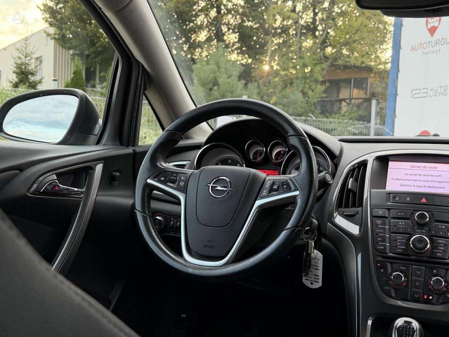 Melns Opel Astra 2014 Tauragė, ar dzinēja tilpumu 1.69 L un nobraukumu 208 tūkst. km par 3600 €, foto 42 vietnē AUTOMOTO.COM.LV