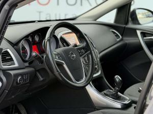 Melns Opel Astra 2014 Tauragė, ar dzinēja tilpumu 1.69 L un nobraukumu 208 tūkst. km par 3600 €, foto 44 vietnē AUTOMOTO.COM.LV