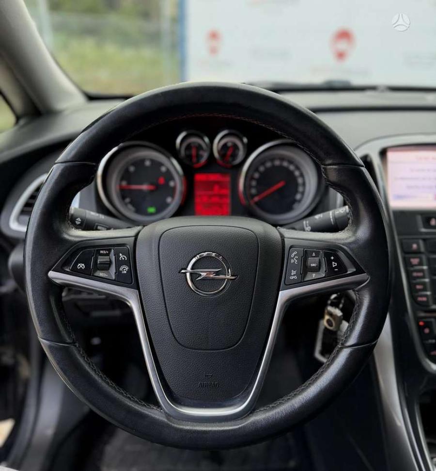 Melns Opel Astra 2014 Tauragė, ar dzinēja tilpumu 1.69 L un nobraukumu 208 tūkst. km par 3600 €, foto 45 vietnē AUTOMOTO.COM.LV