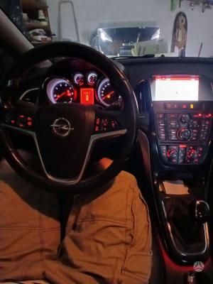 Melns Opel Astra 2015 Kaišiadorys, ar dzinēja tilpumu 1.60 L un nobraukumu 276 tūkst. km par 5000 €, foto 4 vietnē AUTOMOTO.COM.LV