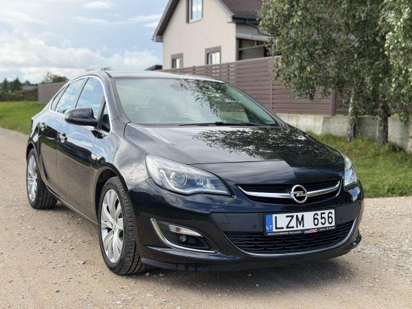 Melns Opel Astra 2015 Viļņa, ar dzinēja tilpumu 1.60 L un nobraukumu 142 tūkst. km par 3950 €, foto 4 vietnē AUTOMOTO.COM.LV