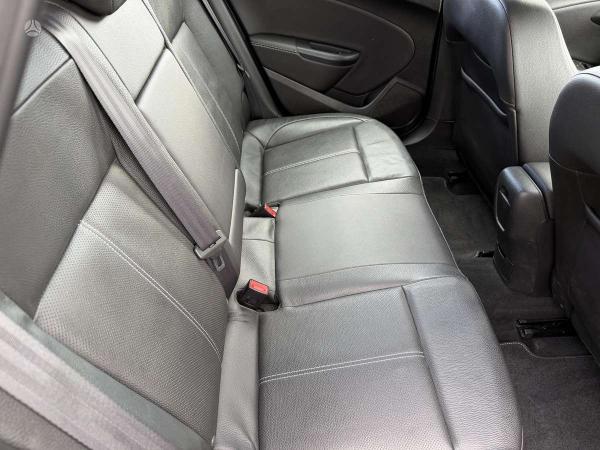 Melns Opel Astra 2015 Viļņa, ar dzinēja tilpumu 1.60 L un nobraukumu 142 tūkst. km par 3950 €, foto 11 vietnē AUTOMOTO.COM.LV