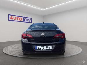 Black Opel Astra 2015 in Kaunas, with an engine capacity of 1.60 L and mileage of 276 thousand km for 5499 €, photo 5 on AUTOMOTO.COM.LV