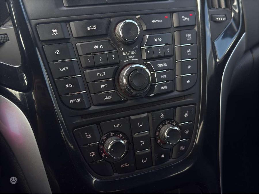 Black Opel Astra 2015 in Kaunas, with an engine capacity of 1.60 L and mileage of 276 thousand km for 5499 €, photo 17 on AUTOMOTO.COM.LV