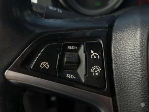 Black Opel Astra 2015 in Kaunas, with an engine capacity of 1.60 L and mileage of 276 thousand km for 5499 €, photo 19 on AUTOMOTO.COM.LV
