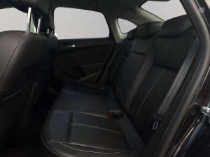 Melns Opel Astra 2015 Kauņa, ar dzinēja tilpumu 1.60 L un nobraukumu 276 tūkst. km par 5499 €, foto 12 vietnē AUTOMOTO.COM.LV