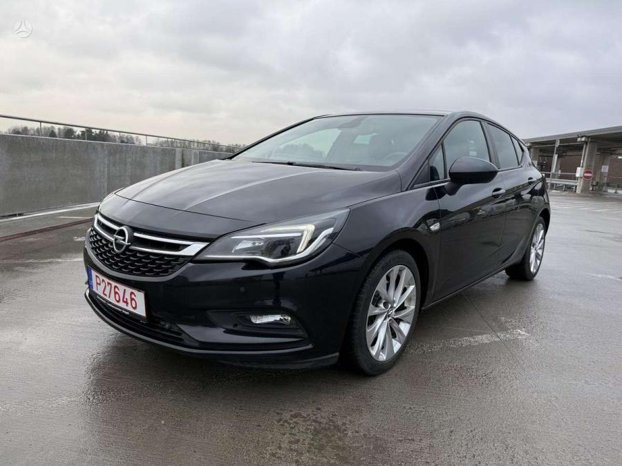 Black Opel Astra 2016 in Vilnius, with an engine capacity of 1.60 L and mileage of 207 thousand km for 6500 €, photo 2 on AUTOMOTO.COM.LV