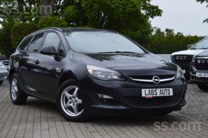 Black Opel Astra 2016 in Tukums, with an engine capacity of 1.40 L and mileage of 199 thousand km for 5595 €, photo 4 on AUTOMOTO.COM.LV