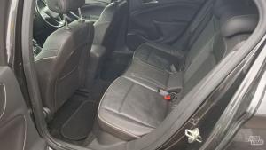 Melns Opel Astra 2016 Šauļi, ar dzinēja tilpumu 1.60 L un nobraukumu 200 tūkst. km par 2999 €, foto 14 vietnē AUTOMOTO.COM.LV