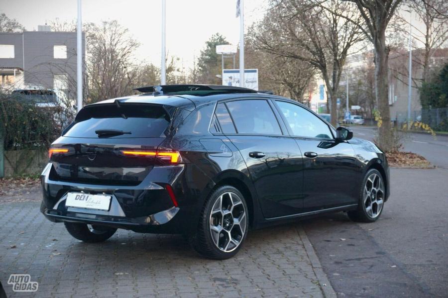 Black Opel Astra 2024 in Kaunas, with an engine capacity of 1.20 L and mileage of 43 thousand km for 22735 €, photo 4 on AUTOMOTO.COM.LV