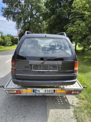 Melns Opel Astra 1992 Daugavpils, ar dzinēja tilpumu 1.70 L un nobraukumu 221 tūkst. km par 1000 €, foto 8 vietnē AUTOMOTO.COM.LV