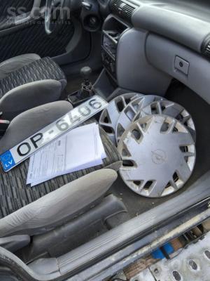 Melns Opel Astra 1992 Daugavpils, ar dzinēja tilpumu 1.70 L un nobraukumu 221 tūkst. km par 1000 €, foto 10 vietnē AUTOMOTO.COM.LV