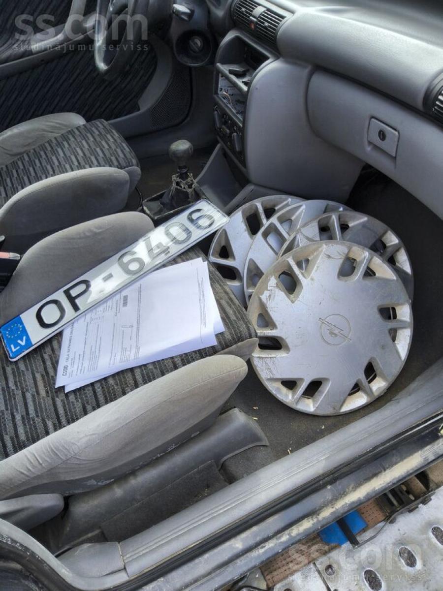 Melns Opel Astra 1992 Daugavpils, ar dzinēja tilpumu 1.70 L un nobraukumu 221 tūkst. km par 1000 €, foto 10 vietnē AUTOMOTO.COM.LV