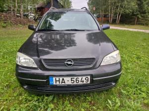 Melns Opel Astra 2000 Kuldīga, ar dzinēja tilpumu 1.60 L un nobraukumu 287 tūkst. km par 950 €, foto 3 vietnē AUTOMOTO.COM.LV