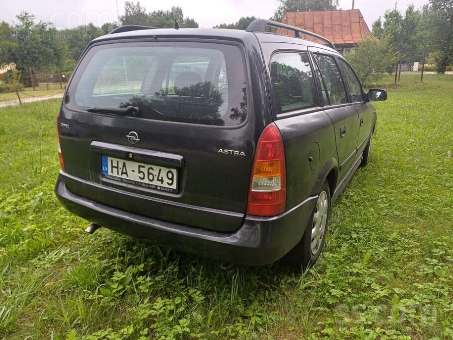 Melns Opel Astra 2000 Kuldīga, ar dzinēja tilpumu 1.60 L un nobraukumu 287 tūkst. km par 950 €, foto 5 vietnē AUTOMOTO.COM.LV