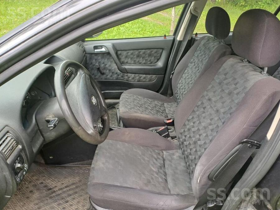 Melns Opel Astra 2000 Kuldīga, ar dzinēja tilpumu 1.60 L un nobraukumu 287 tūkst. km par 950 €, foto 11 vietnē AUTOMOTO.COM.LV