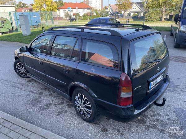 Melns Opel Astra 2003 Alīta, ar dzinēja tilpumu 2.00 L un nobraukumu 294 tūkst. km par 570 €, foto 3 vietnē AUTOMOTO.COM.LV