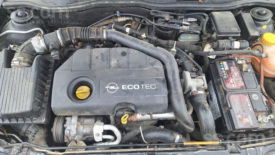 Black Opel Astra 2004 in Cesis, with an engine capacity of 1.70 L and mileage of 348 thousand km for 400 €, photo 5 on AUTOMOTO.COM.LV