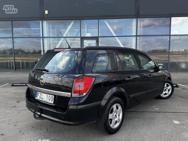 Melns Opel Astra 2005 Panevēža, ar dzinēja tilpumu 1.70 L un nobraukumu 343 tūkst. km par 840 €, foto 9 vietnē AUTOMOTO.COM.LV